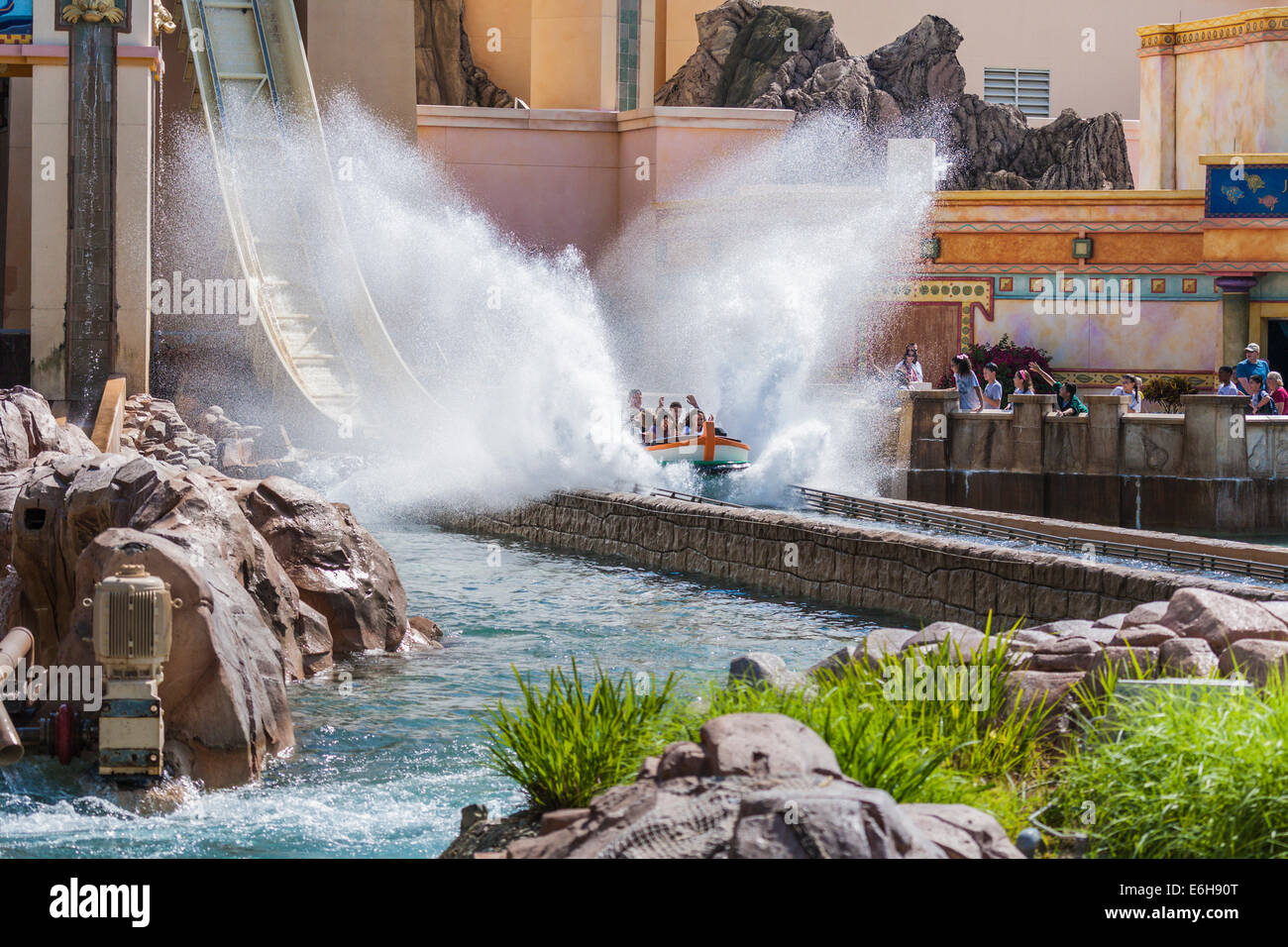 Guests make a splash riding Journey to Atlantis water ride at Sea World ...