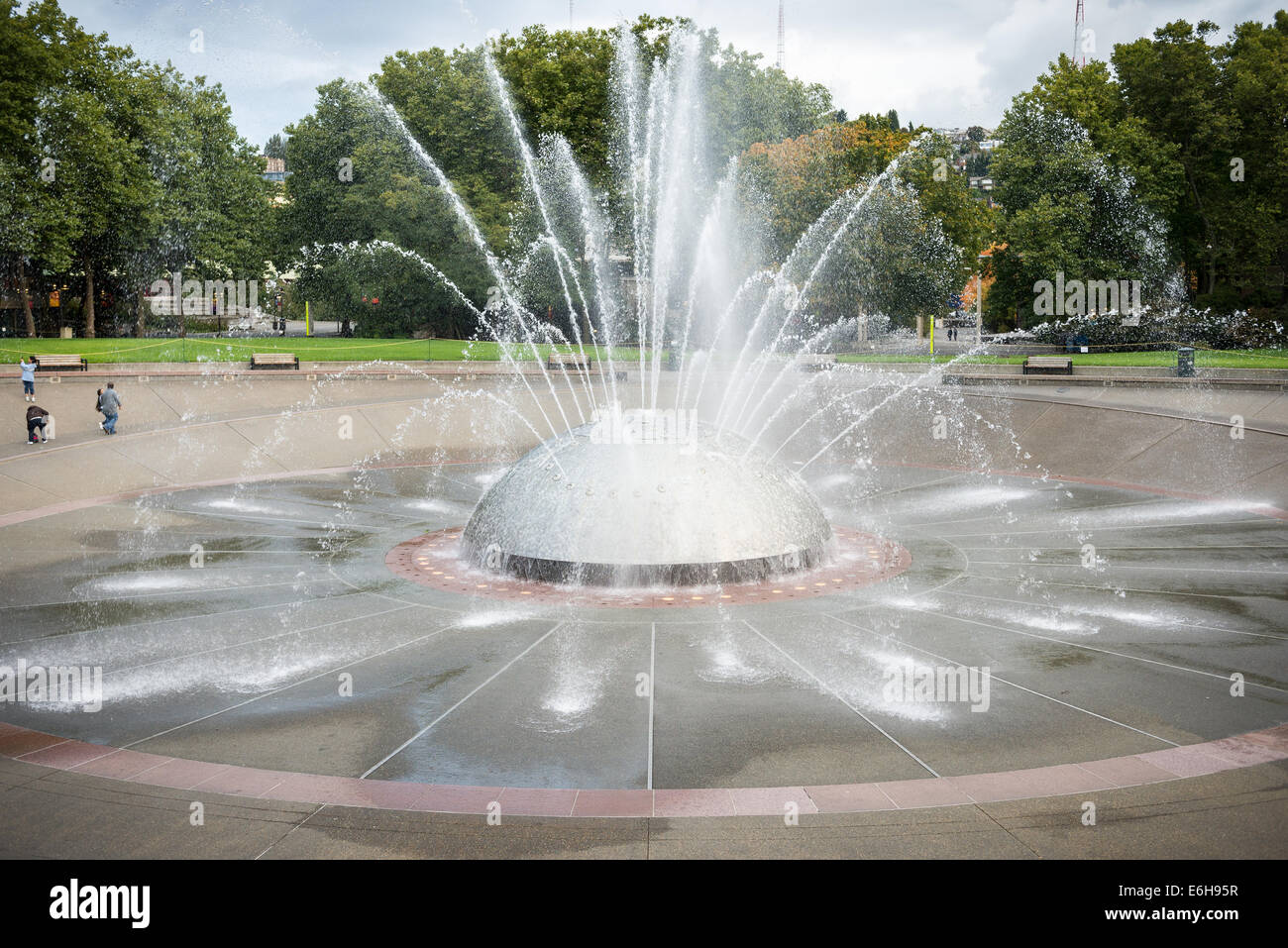 International Fountain at Seattle Center, Seattle Stock Photo - Alamy