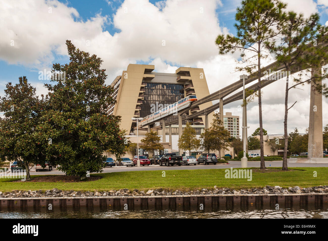Disney monorail hi-res stock photography and images - Alamy