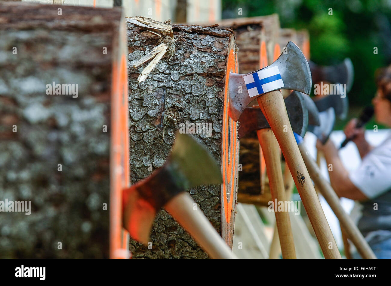 Throwing targets hi-res stock photography and images - Alamy