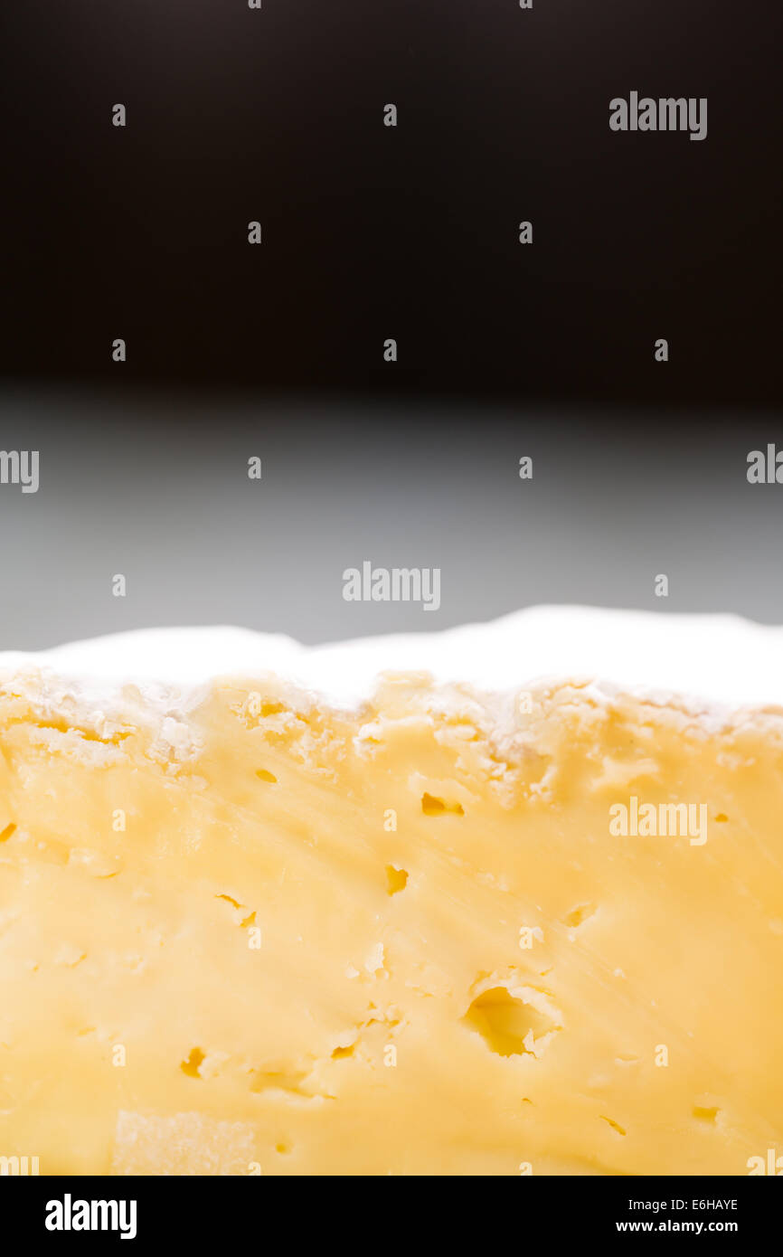 Perl wen soft Welsh cheese Stock Photo - Alamy