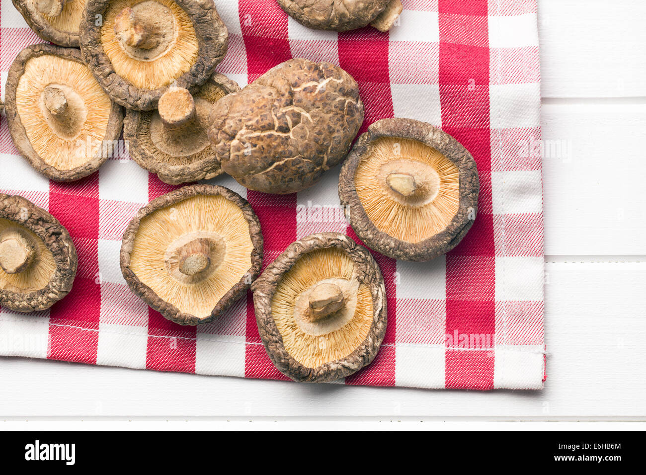 Shiitake hi-res stock photography and images - Alamy