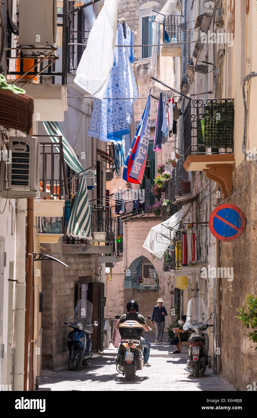 Bari old town hi-res stock photography and images - Alamy