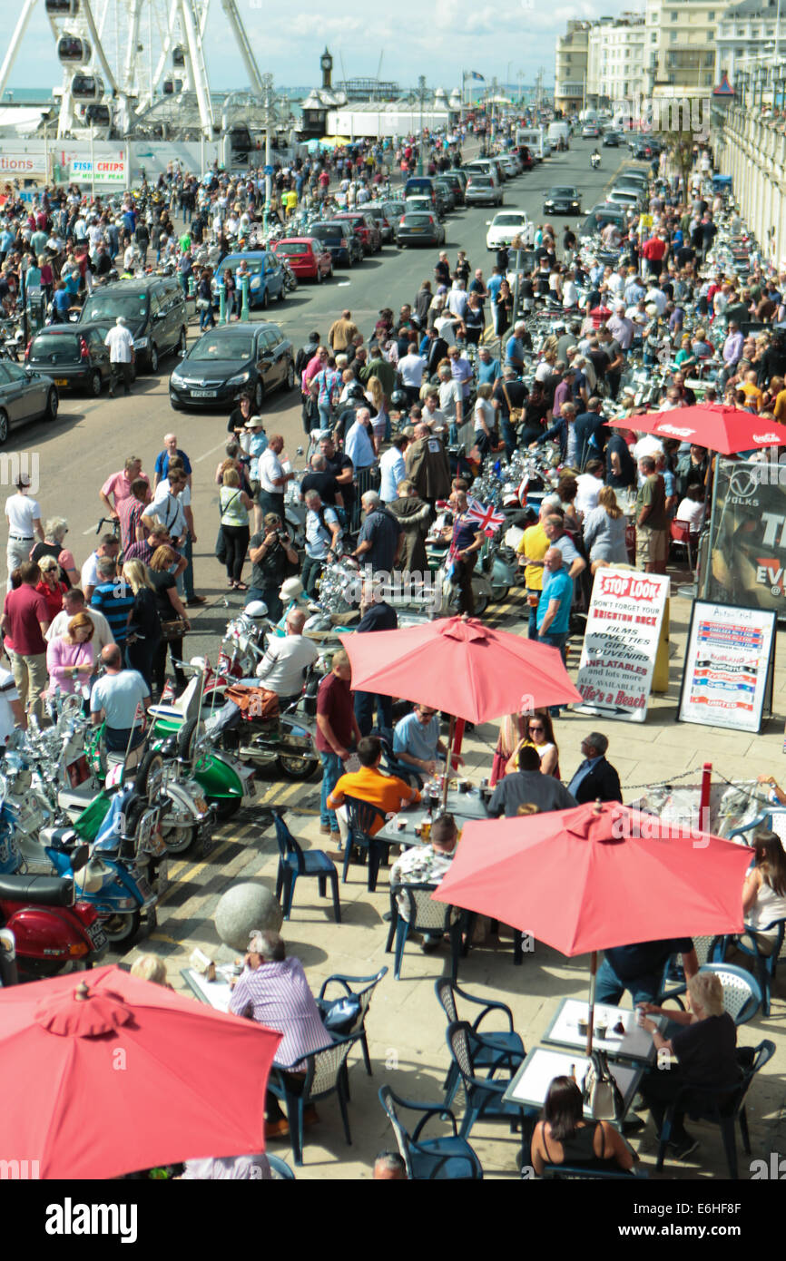 Mods scooters brighton england hi-res stock photography and images - Alamy