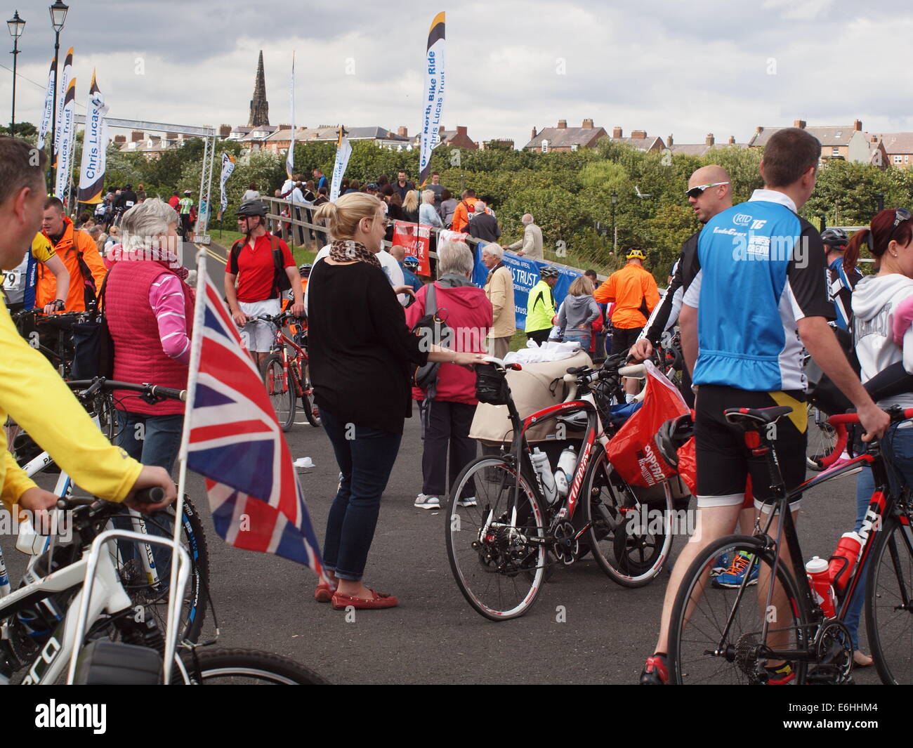 Tynemouth, Newcastle Upon Tyne, U.K. 24th Aug, 2014. The 57 mile Great ...