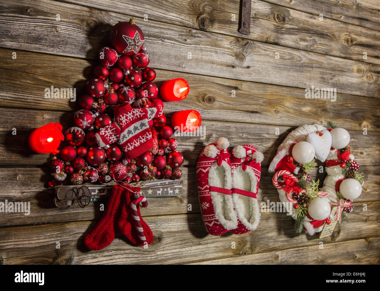 Red things hi-res stock photography and images - Alamy