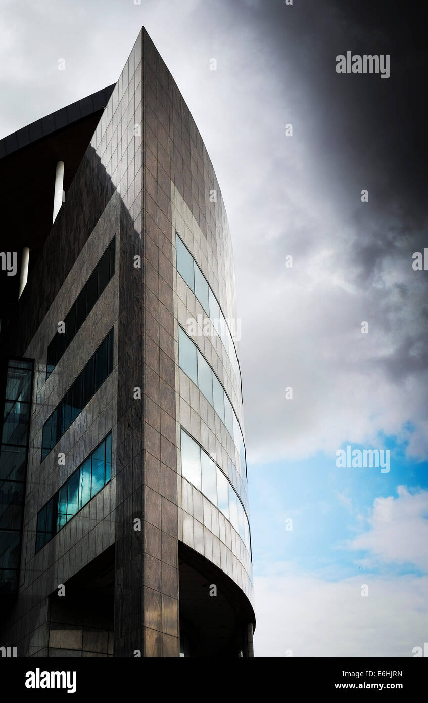 A modern building in Cardiff Stock Photo - Alamy