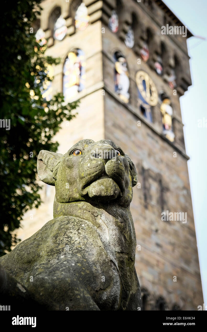 Sculpture wall stone hi-res stock photography and images - Alamy