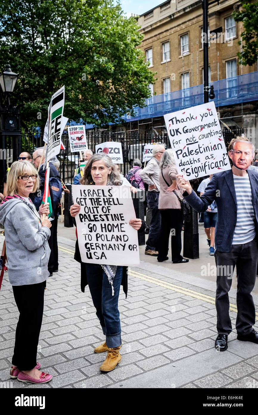 Pro palestinian portrait hi-res stock photography and images - Alamy
