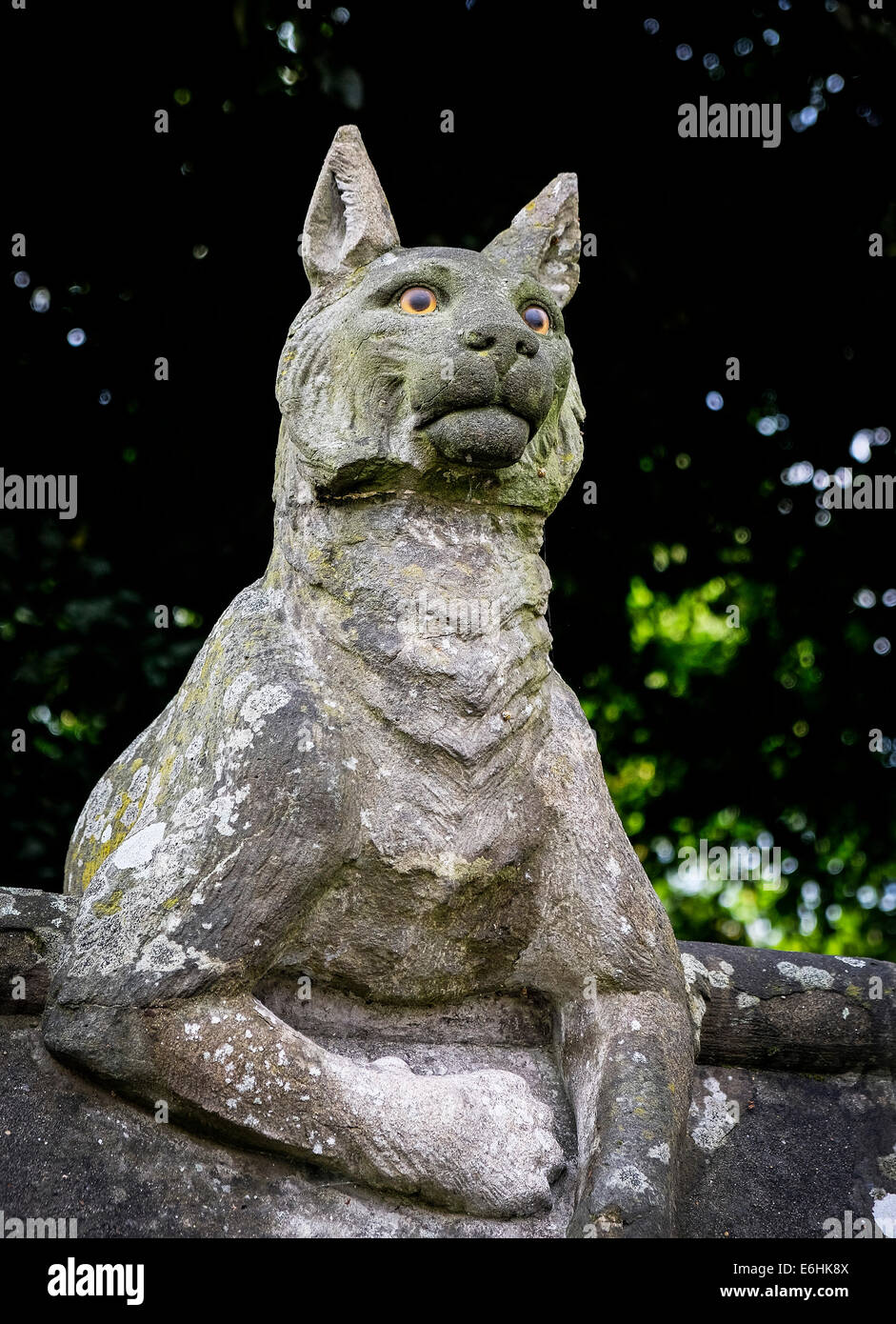 The sculpture of a Lynx on the Animal Wall at Cardiff Castle Stock ...