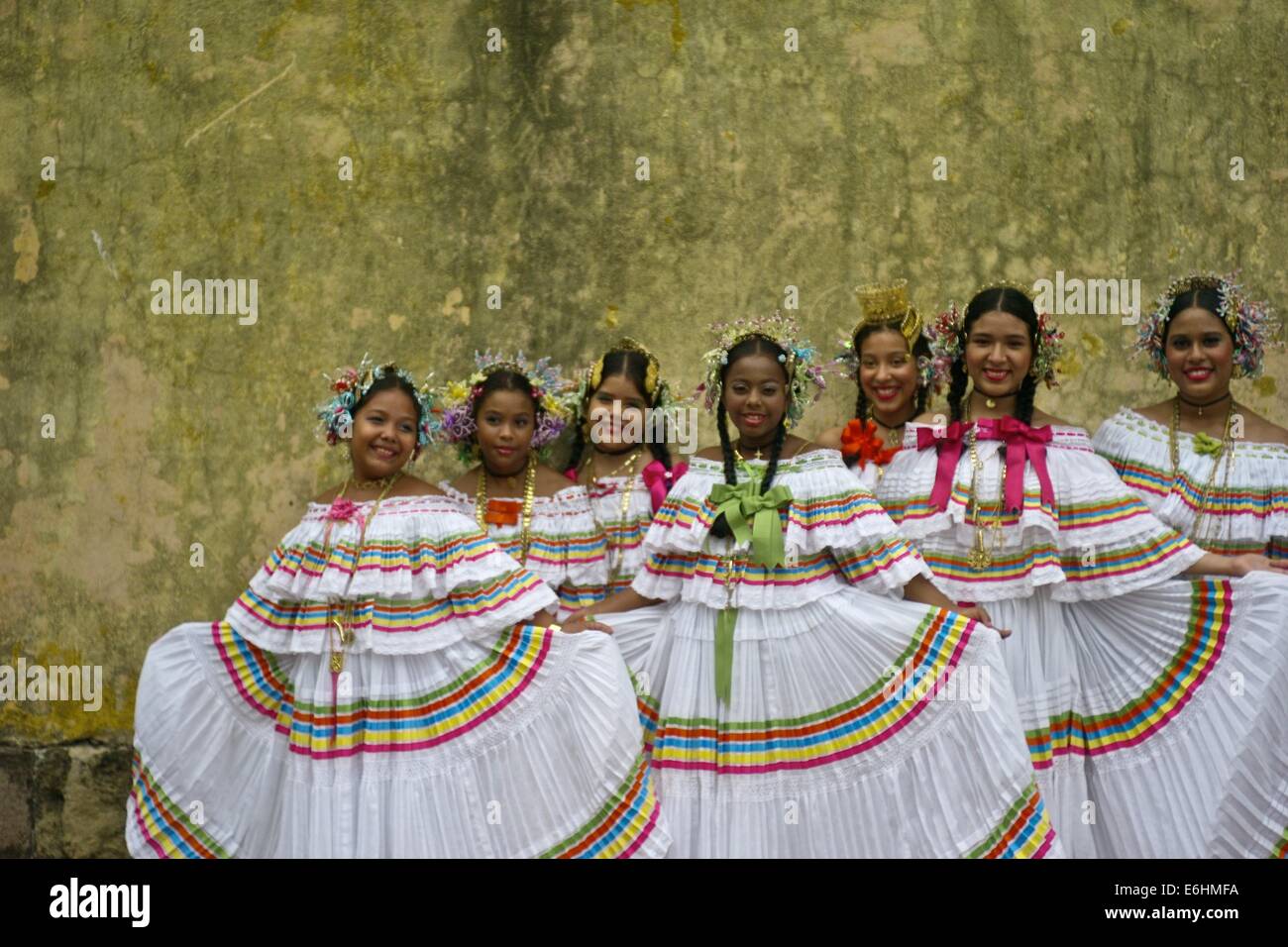 Pollera dress hi-res stock photography and images - Alamy