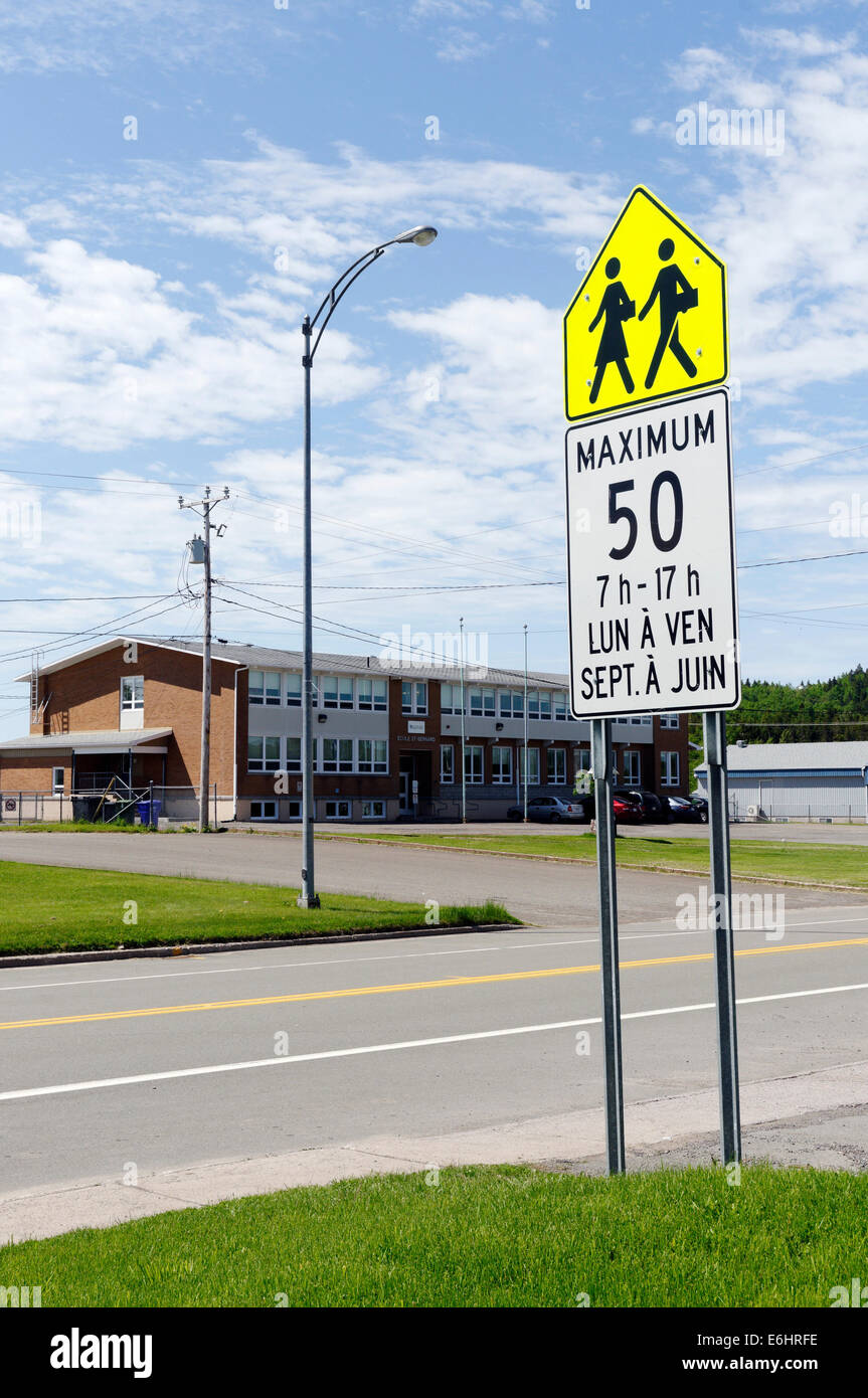 Quebec road signs hi-res stock photography and images - Alamy
