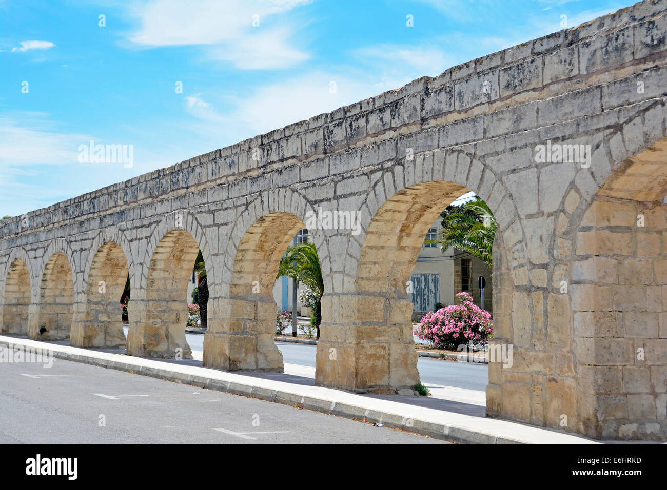 Wignacourt aqueduct hi-res stock photography and images - Alamy