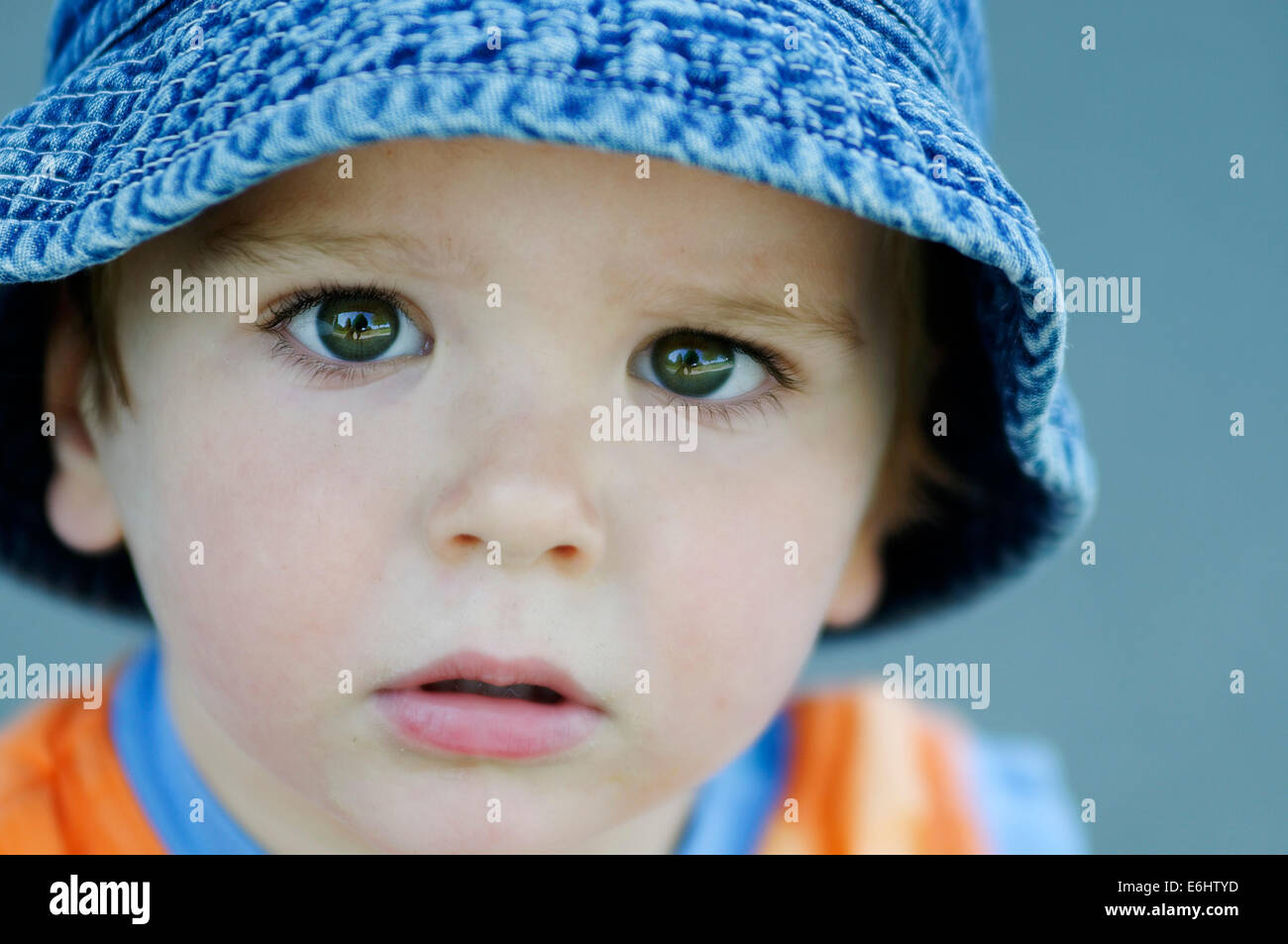 Straight face portrait hi-res stock photography and images - Alamy