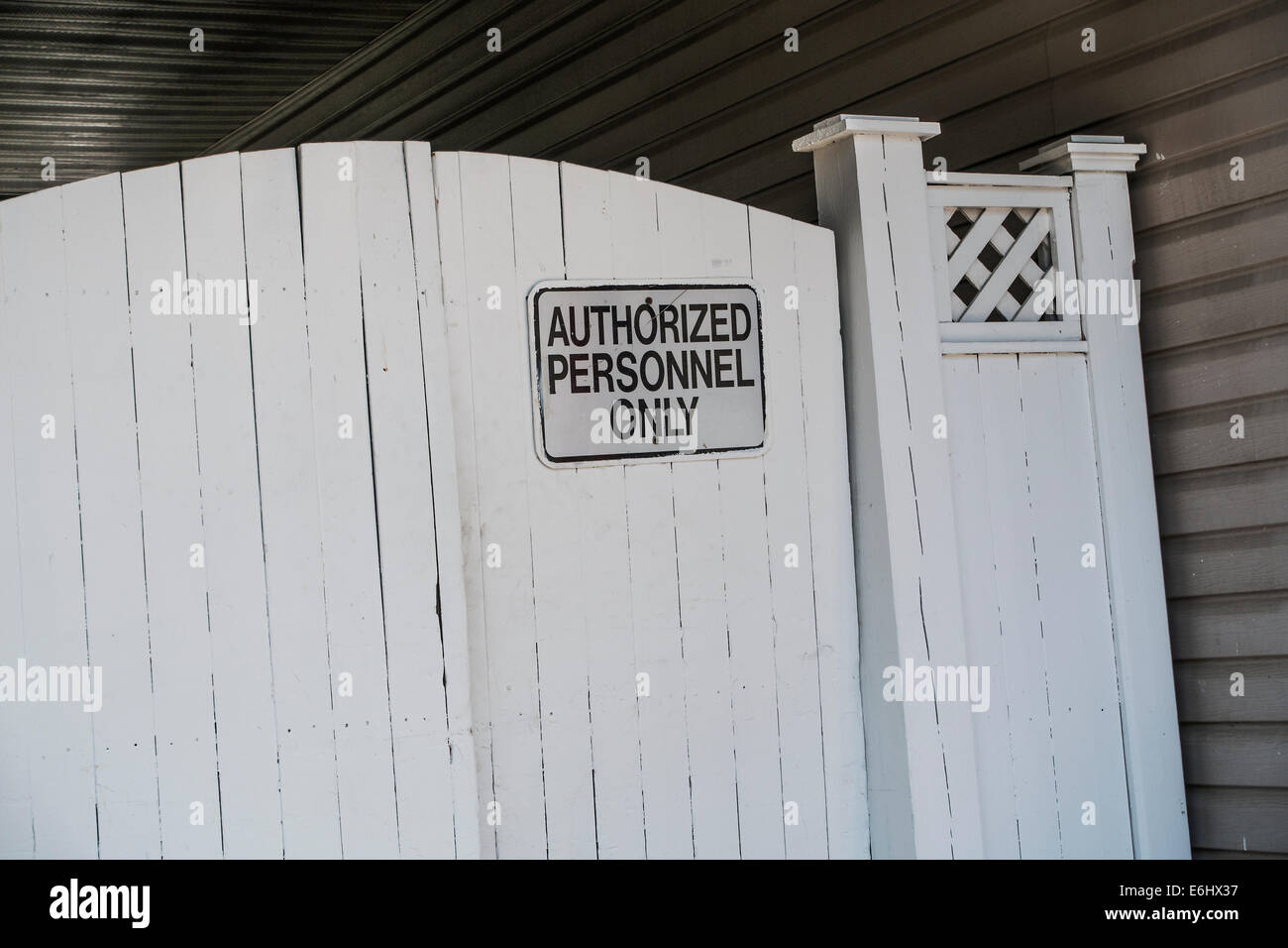 gate with authorized personnel only sign Stock Photo - Alamy