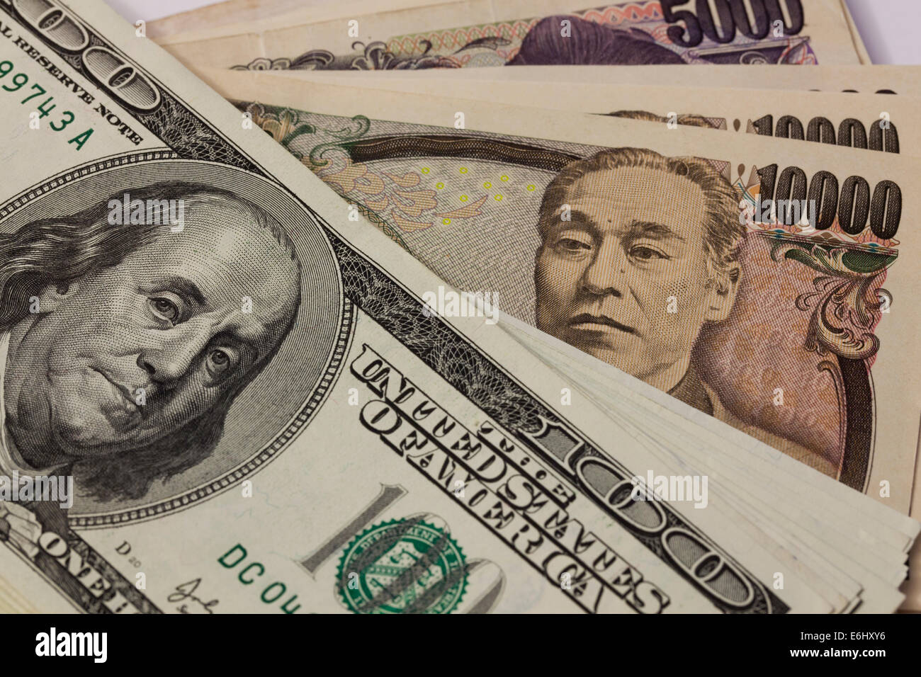 $100 and 1000 yen banknotes Stock Photo - Alamy