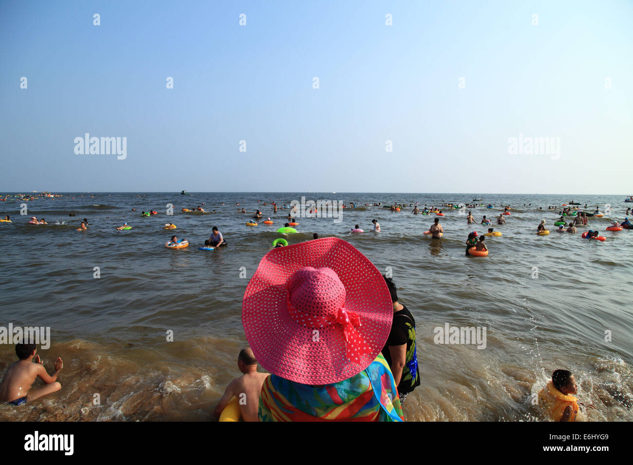 Beidaihe beach hi-res stock photography and images - Alamy