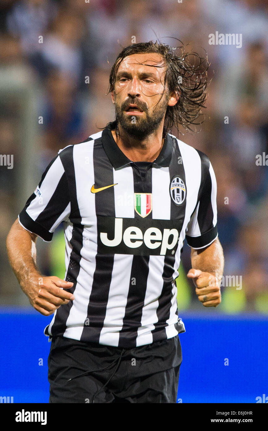 Andrea pirlo juventus trophy hi-res stock photography and images - Alamy