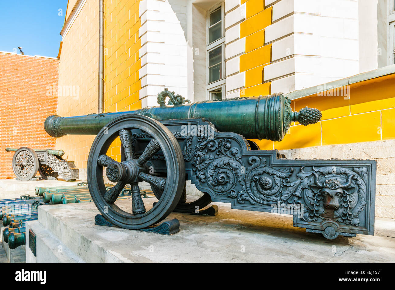 Moscow Kremlin Tour - 11. Old cannons by the Arsenal building of the ...