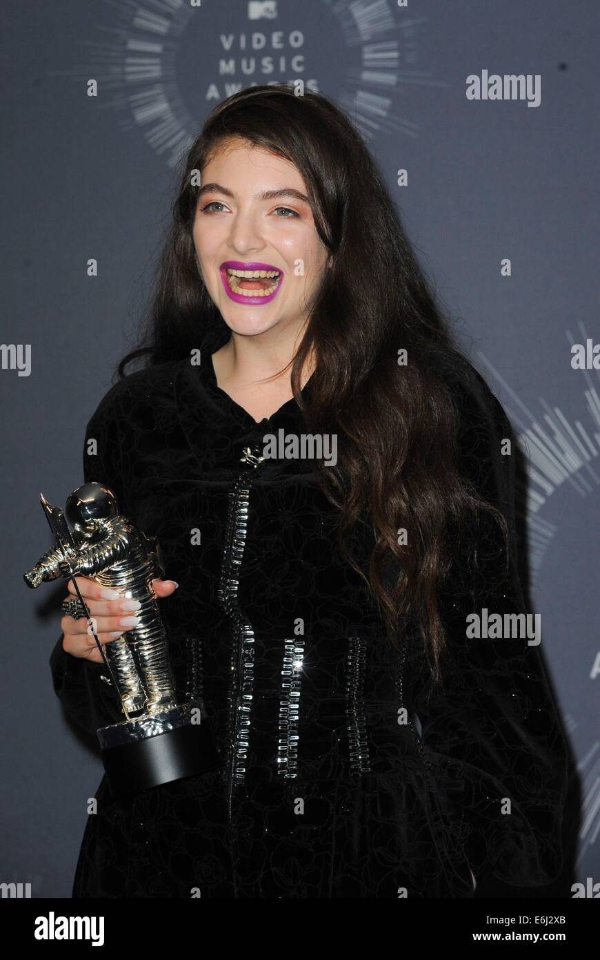 Inglewood, CA. 24th Aug, 2014. Lorde in the press room for MTV Video ...