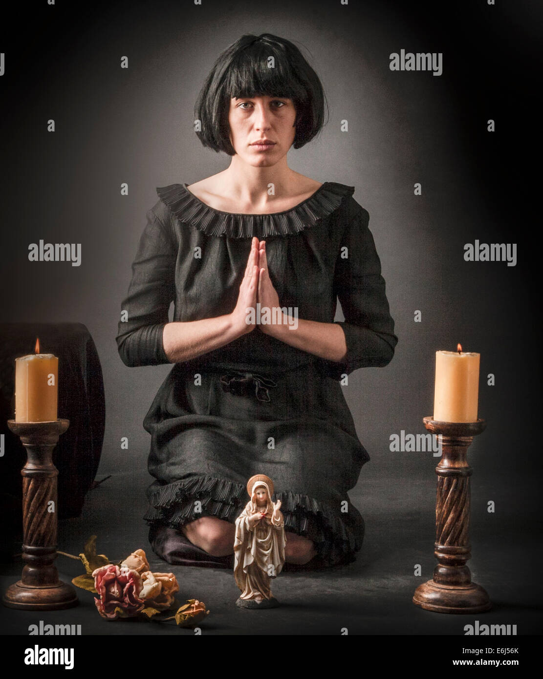 Praying knees catholic hi-res stock photography and images - Alamy