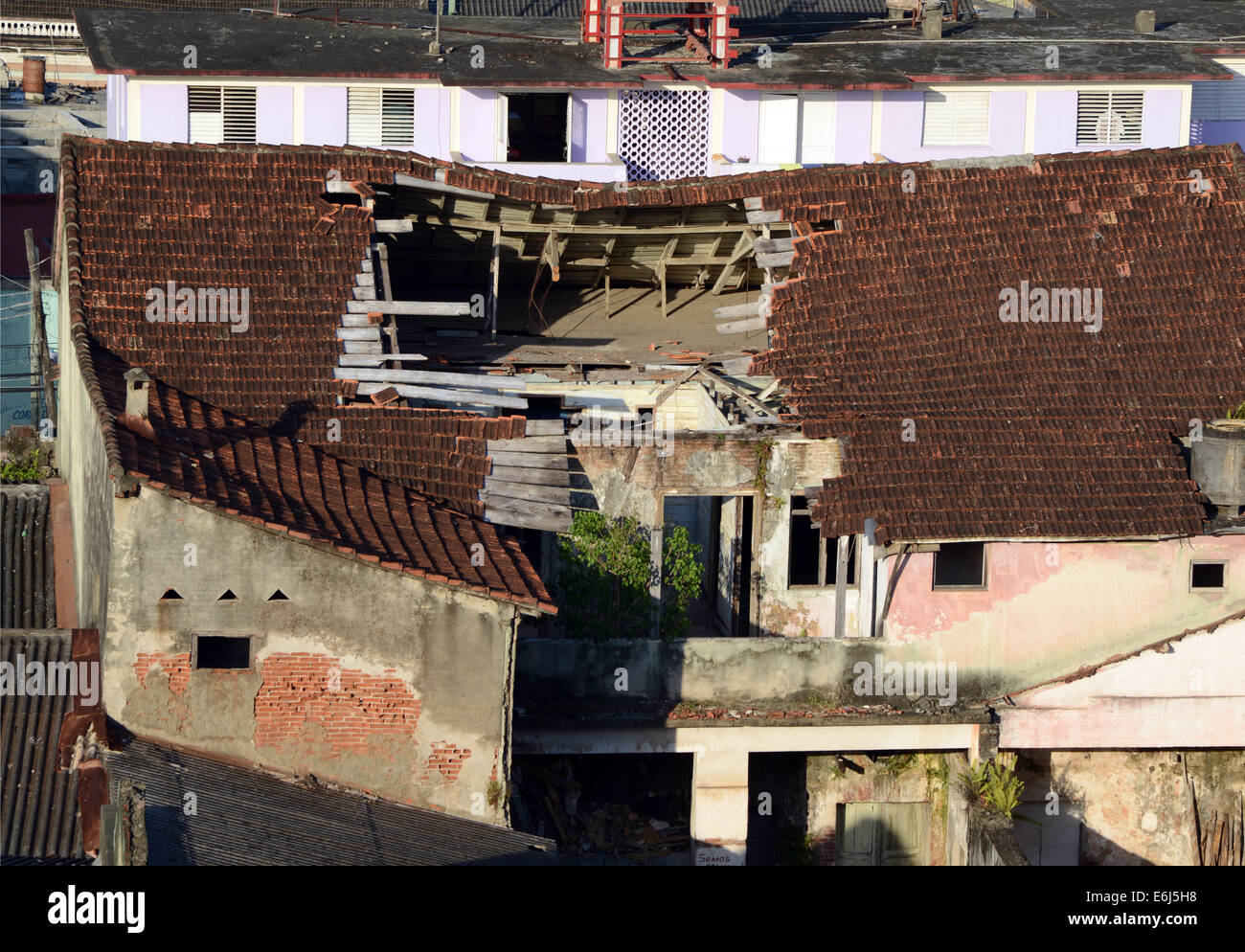 Sun hit building hi-res stock photography and images - Alamy