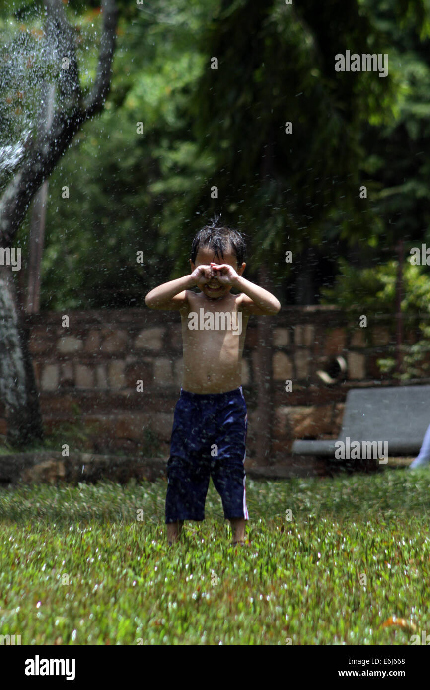 Boy cry in park Stock Photo - Alamy