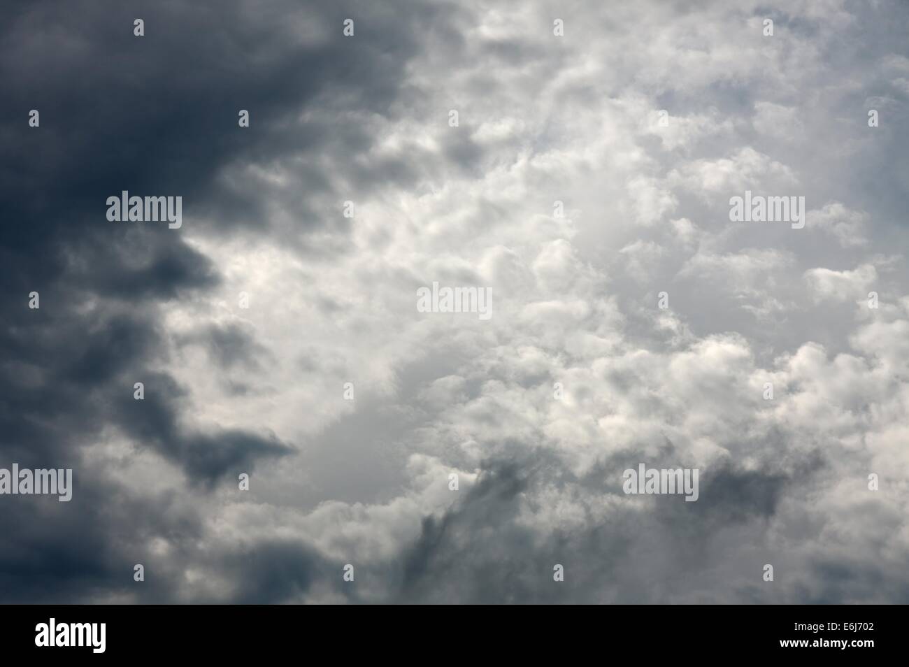 Thick rain clouds hi-res stock photography and images - Alamy