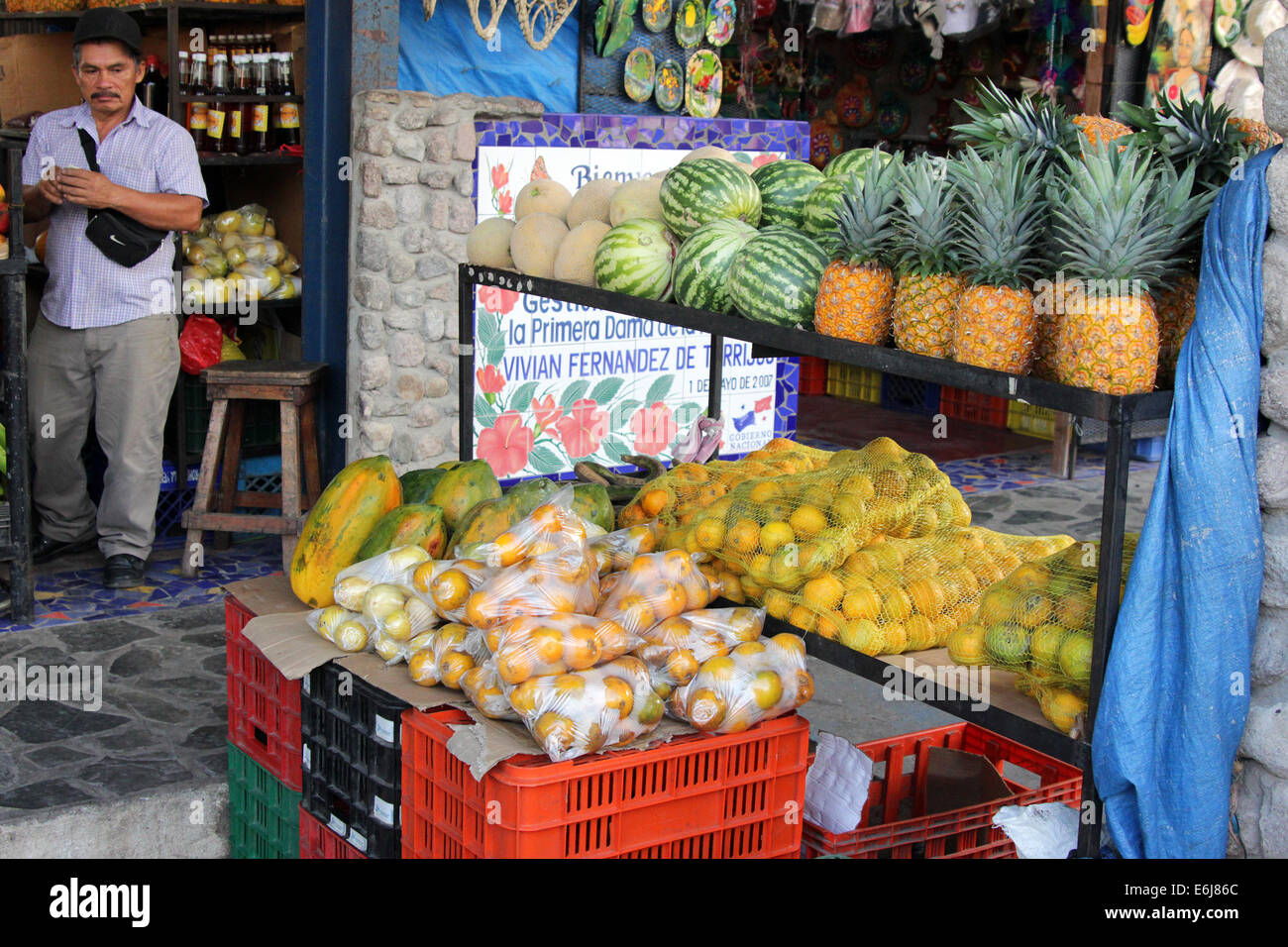 Panama market fruit hi-res stock photography and images - Alamy