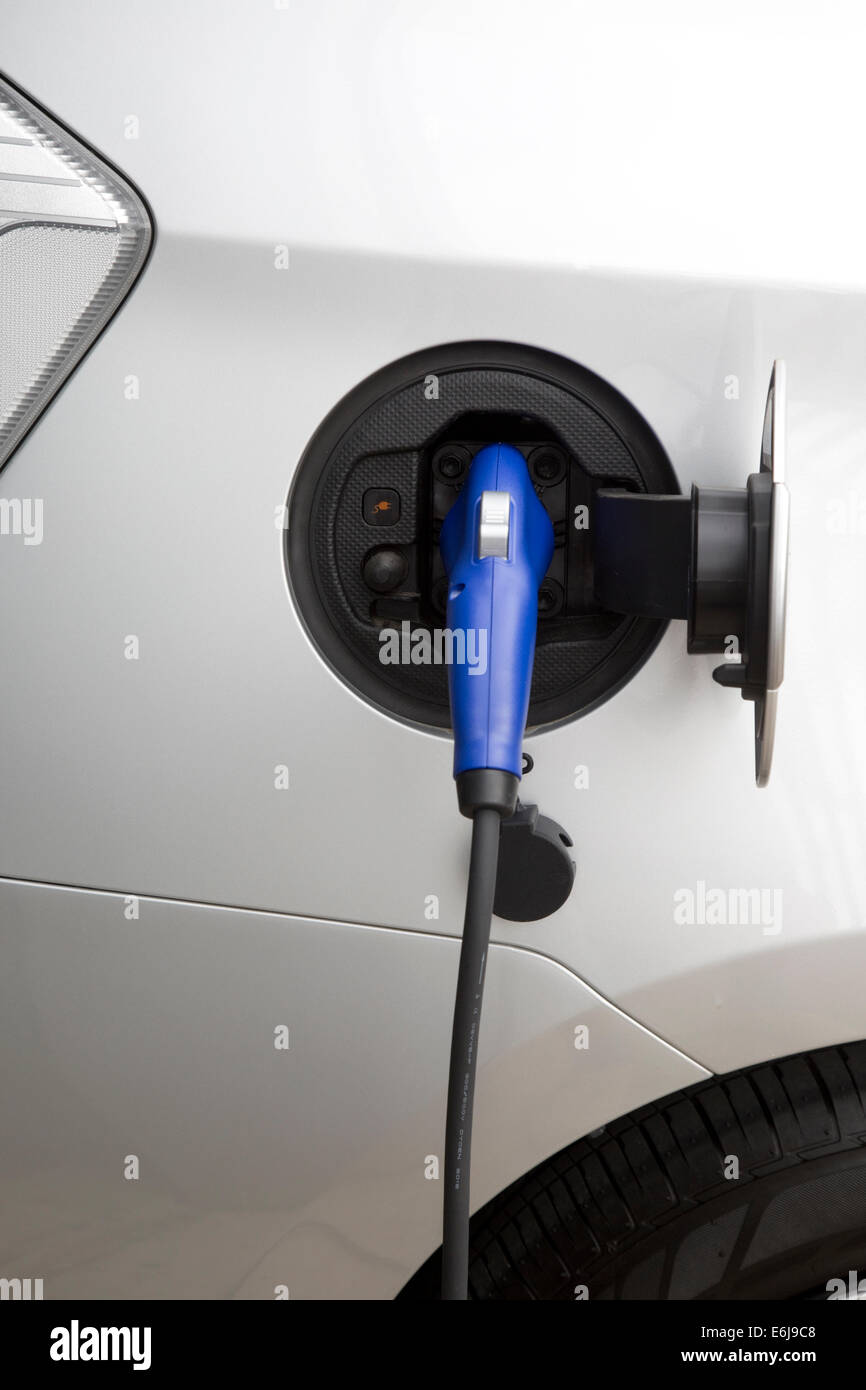 Charging cable and socket Toyota Prius Plug In OLEV ultra low emission ...