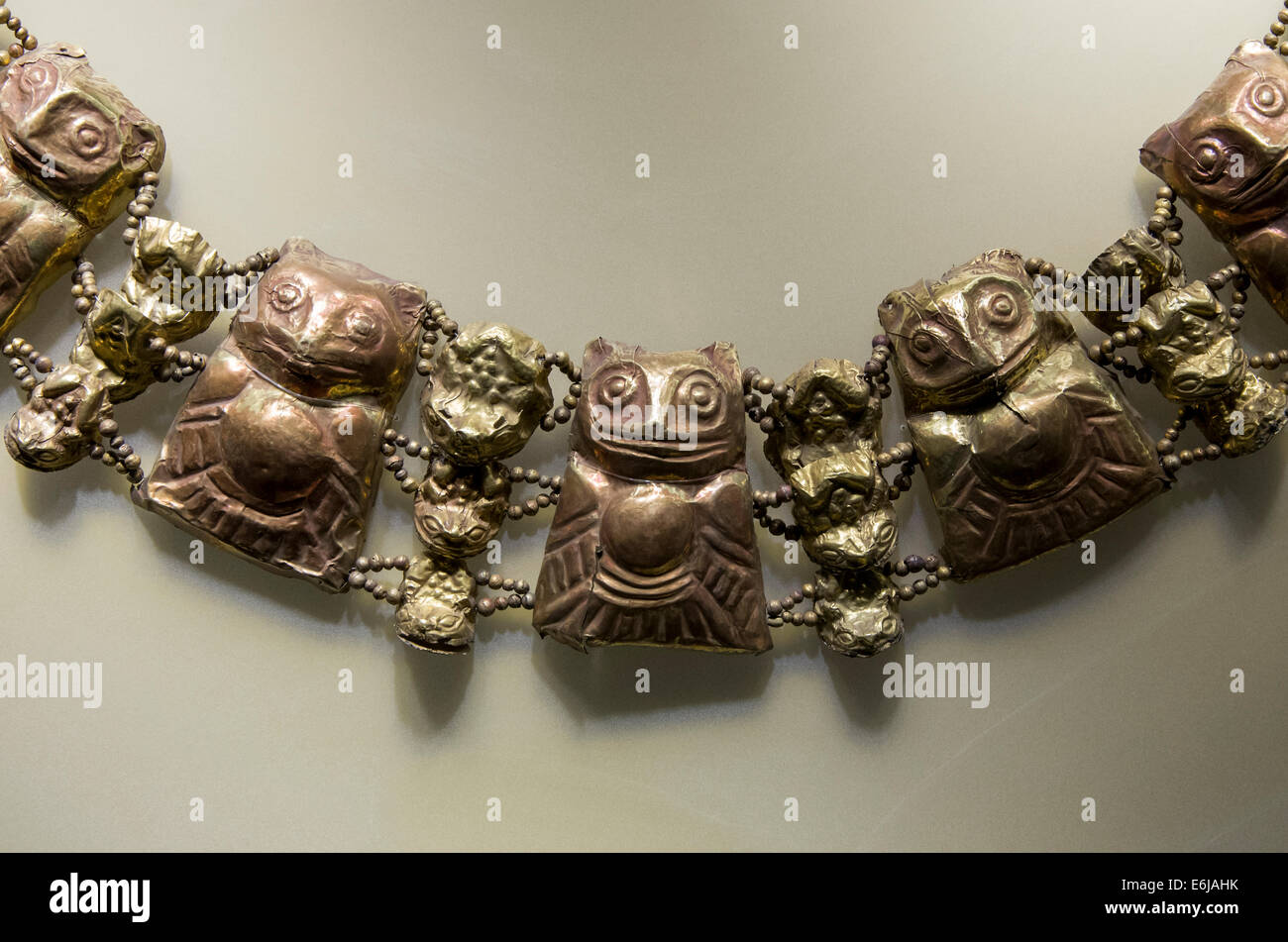 Pre-Columbian Jewelry Lambayeque/Sicán culture 700 AC-1375 AC Perú ...