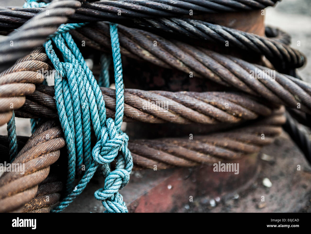 Rope rusty hi-res stock photography and images - Alamy