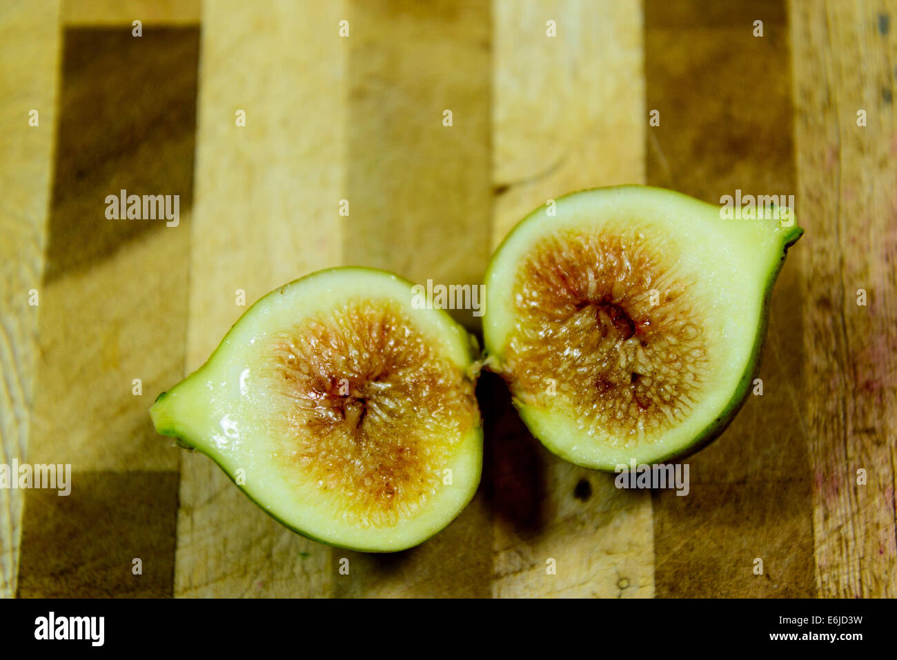 Ripe figs hi-res stock photography and images - Alamy