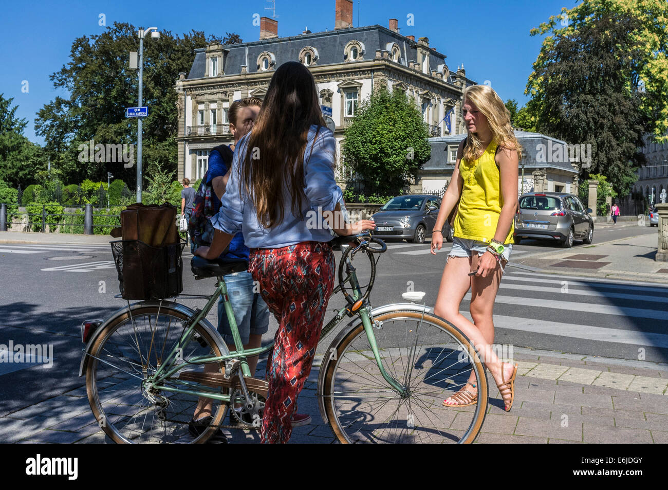 Women chatting on the streets hi-res stock photography and images - Alamy