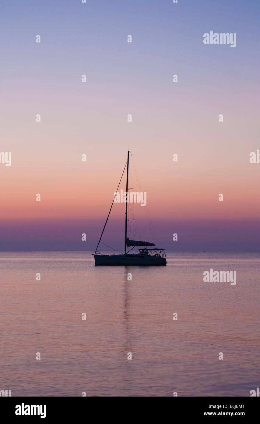 Drifting yacht hi-res stock photography and images - Alamy