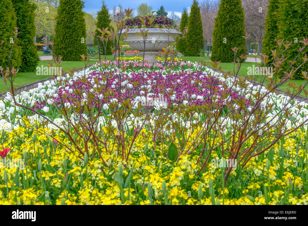 Regent's Park is one of London landmarks, and one of the Royal Parks ...