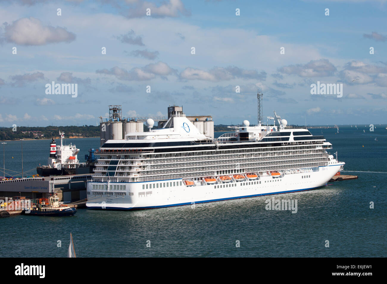 Southampton Docks MS Marina Oceania Cruises Stock Photo - Alamy Southampton Docks MS Marina Oceania Cruises Stock Photo - Alamy