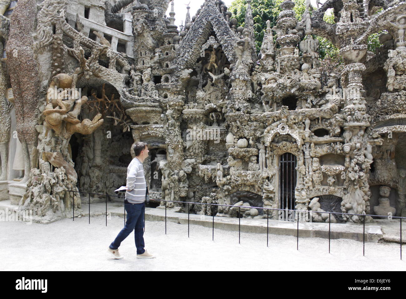 From 1879 to 1912, French postman Ferdinand Cheval built his Ideal ...