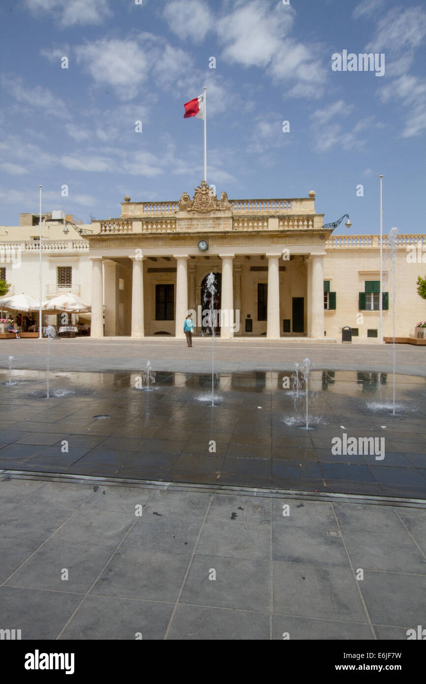 Main guard building hi-res stock photography and images - Alamy