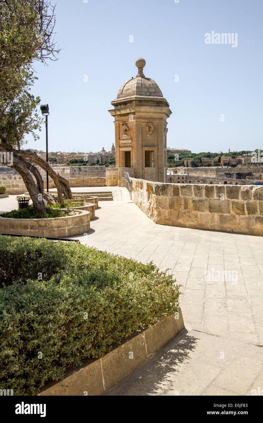 Gardjola garden hi-res stock photography and images - Alamy