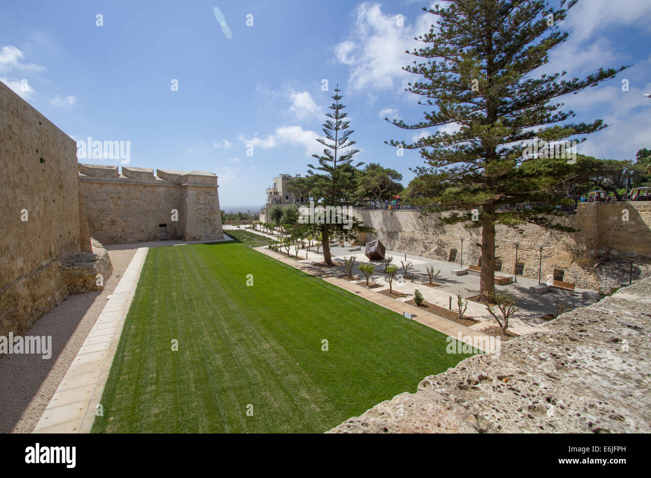 Old moat hi-res stock photography and images - Alamy