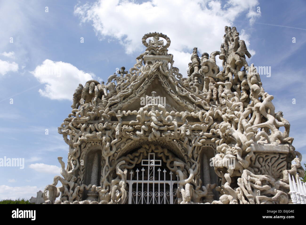 From 1879 to 1912, French postman Ferdinand Cheval built his Ideal ...