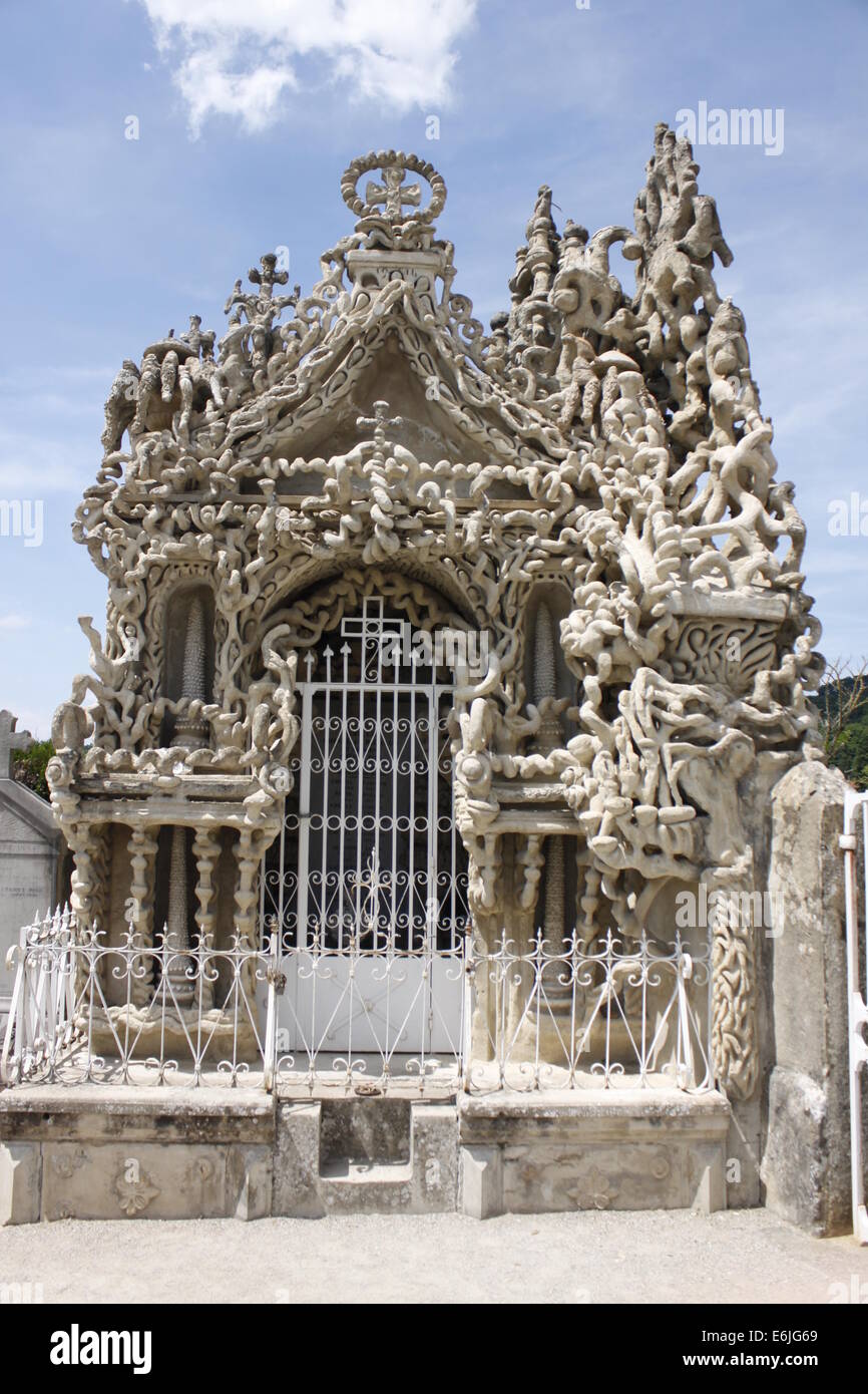 From 1879 to 1912, French postman Ferdinand Cheval built his Ideal ...