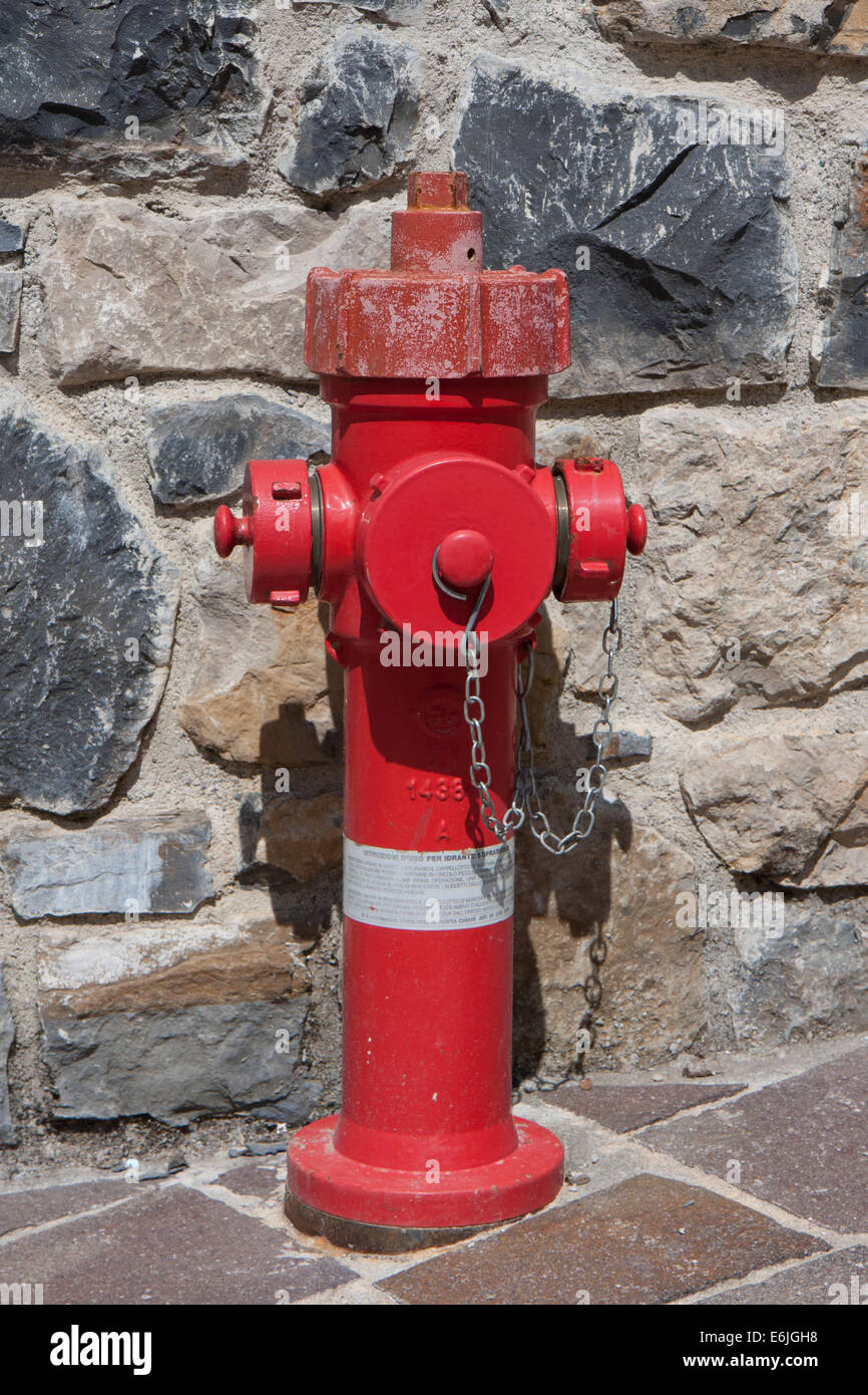 Fire hydrant system hi-res stock photography and images - Alamy