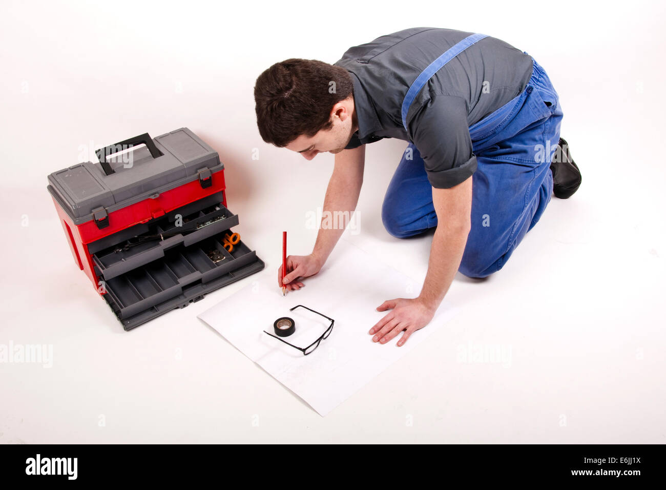 Maintenance tools drawing hi-res stock photography and images - Alamy