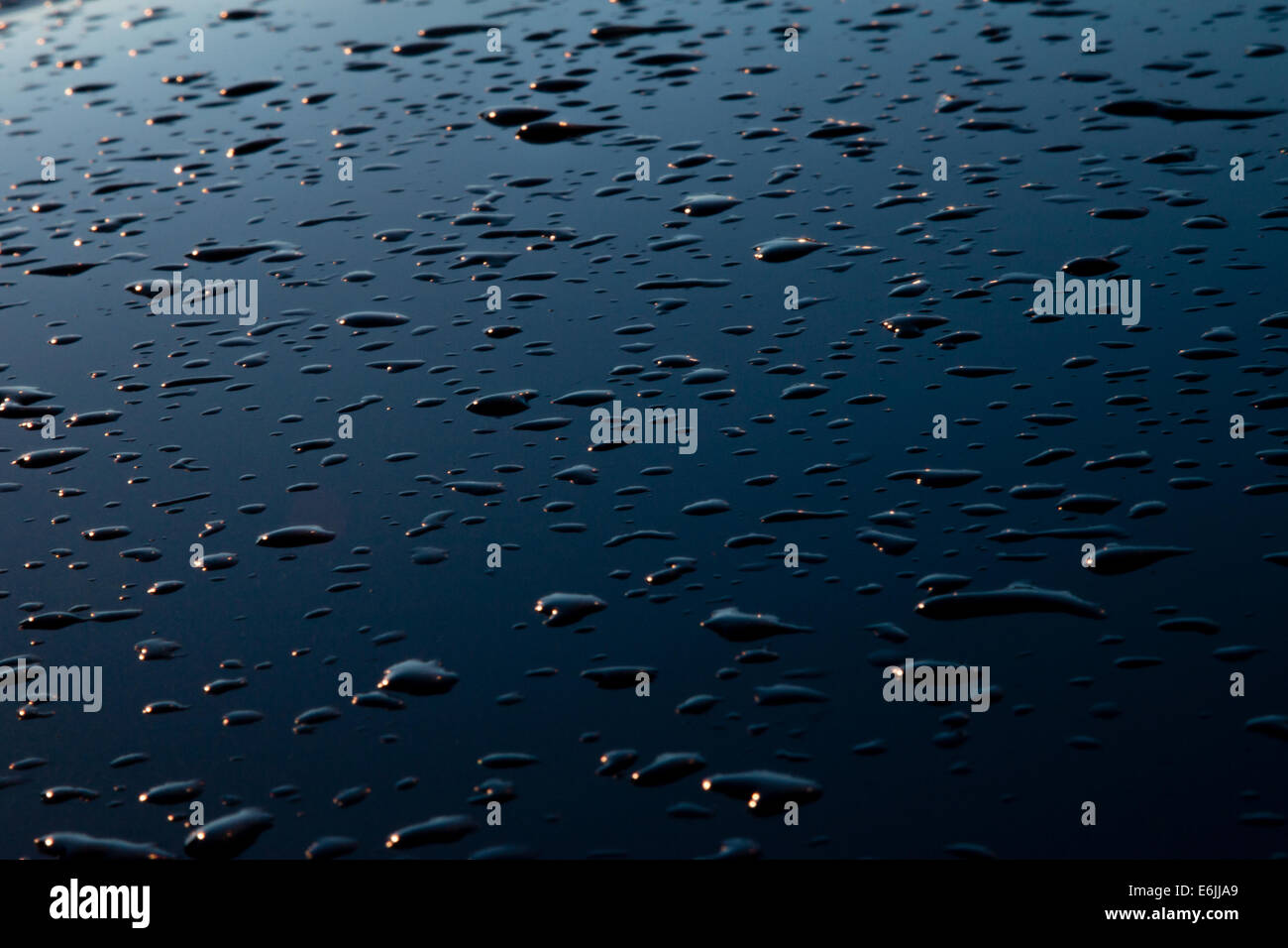 Water droplets on screen hi-res stock photography and images - Alamy