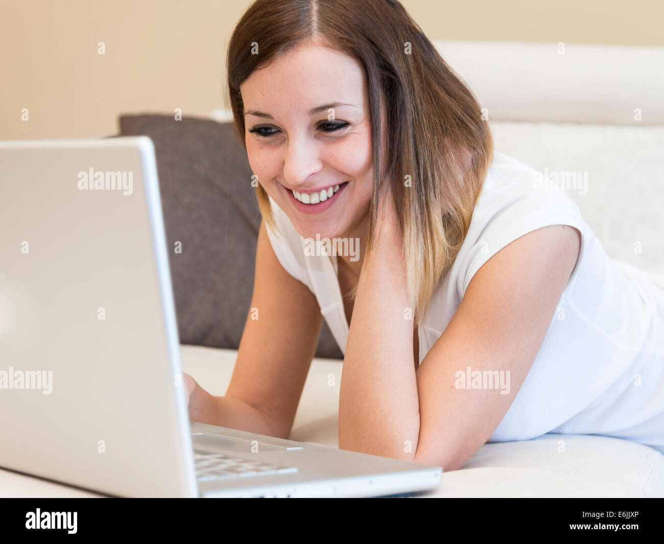 Fashion fun hi-res stock photography and images - Alamy