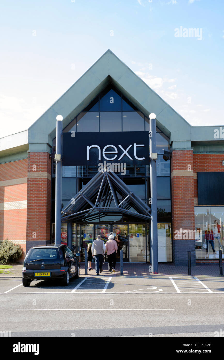 Next clothes shop hi-res stock photography and images - Alamy