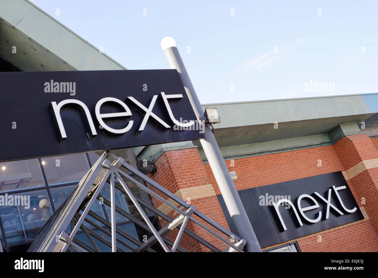 Branch signs sign hi-res stock photography and images - Alamy