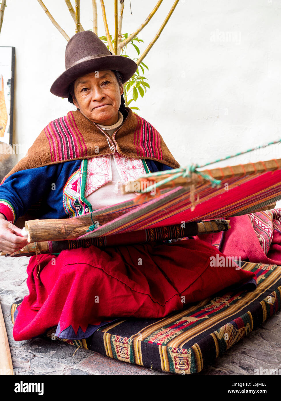 Indigenous textile art hi-res stock photography and images - Alamy